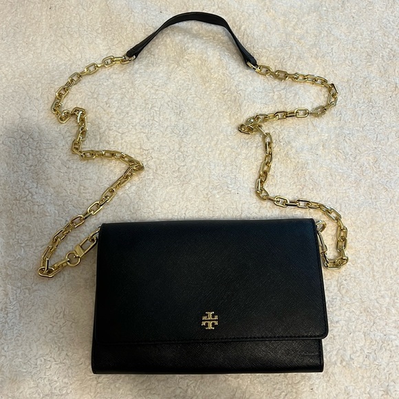 Tory Burch | Bags | Tory Burch Emerson Black Removable Chain Wallet ...